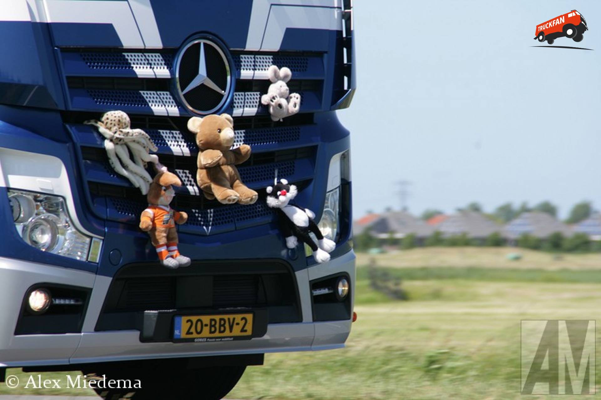 Foto Mercedes-Benz Actros MP4 #1054741 - TruckFan
