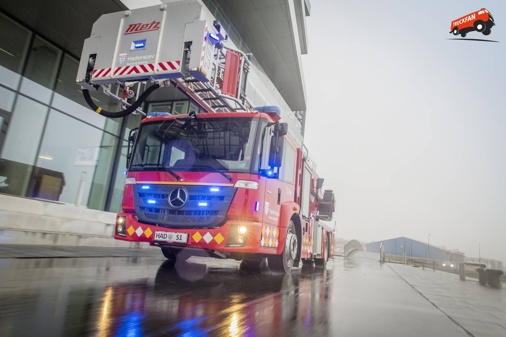 Foto Mercedes-Benz Econic #1055180 - TruckFan