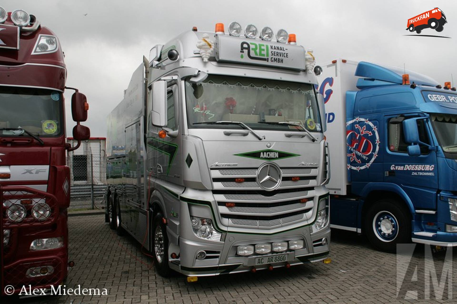 Foto Mercedes-Benz Actros MP4 #1062563