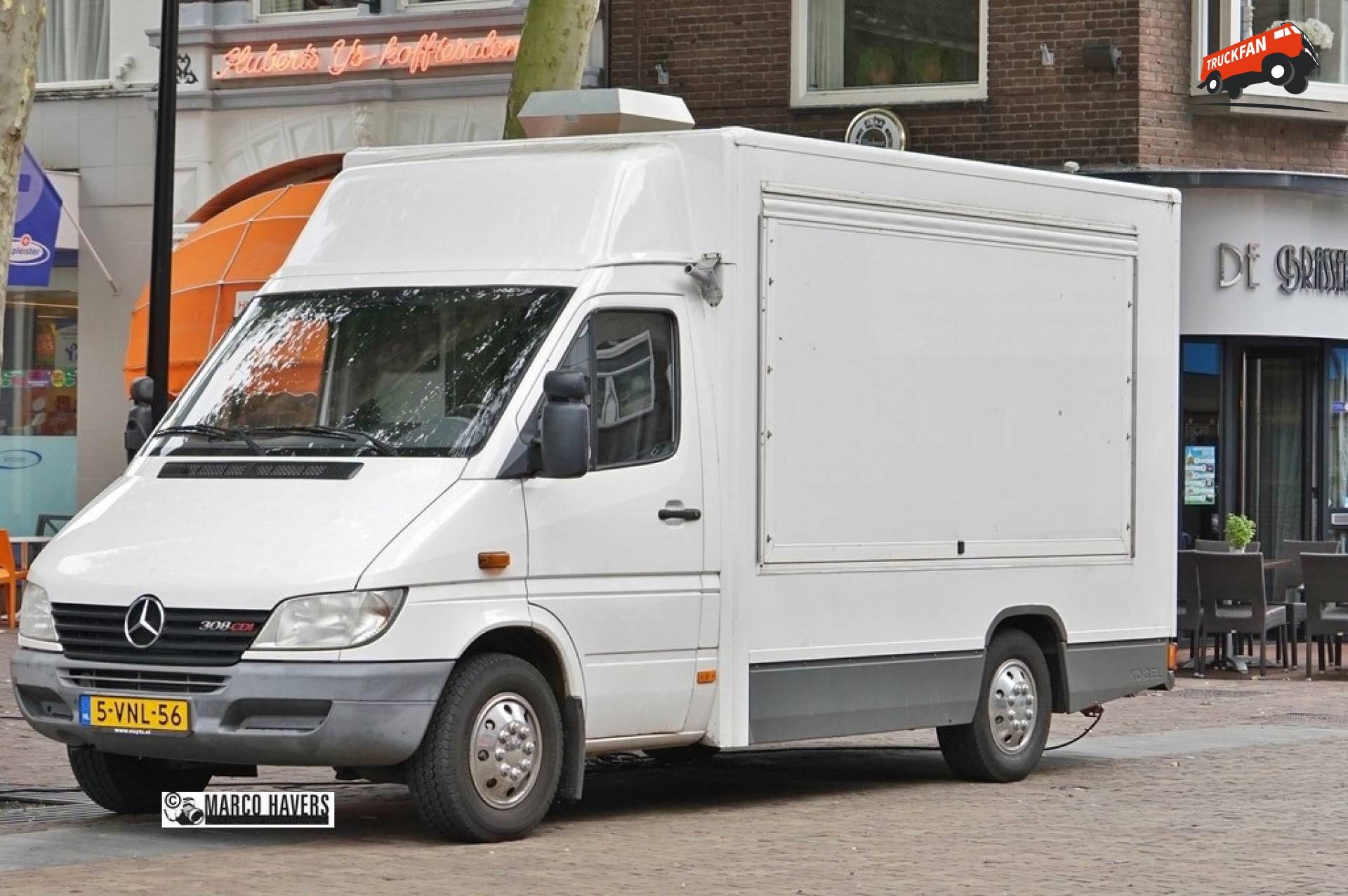 Foto Mercedes-Benz Sprinter #1065186 - TruckFan