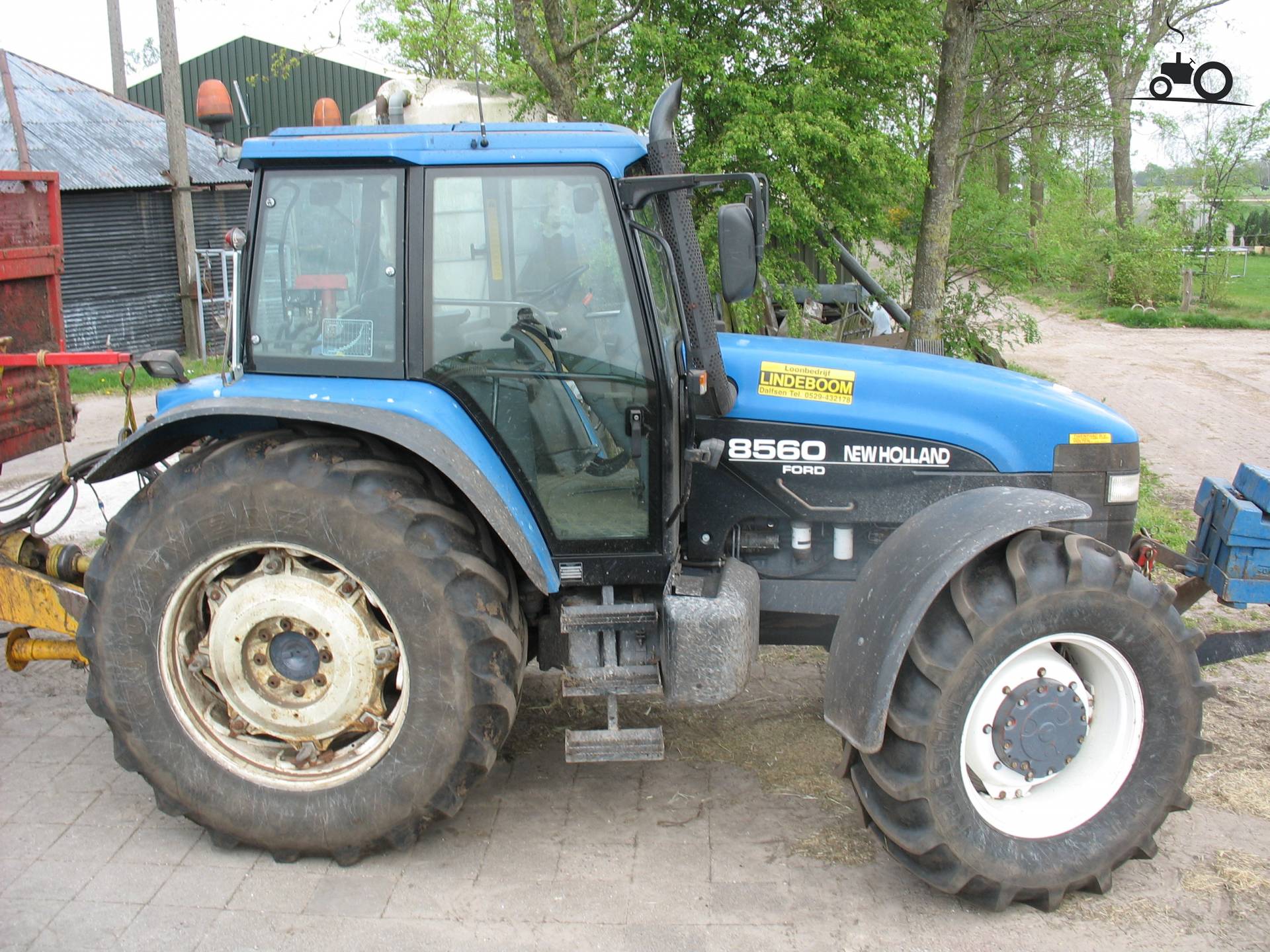 Foto New Holland 8560 #47613 - TruckFan