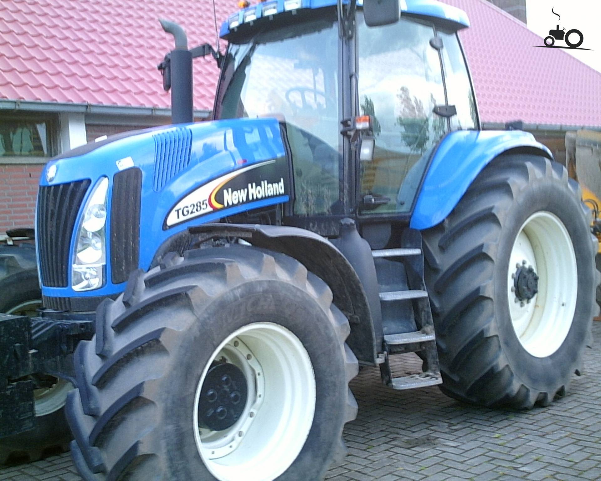 Foto New Holland TG 285 #51502 - TruckFan