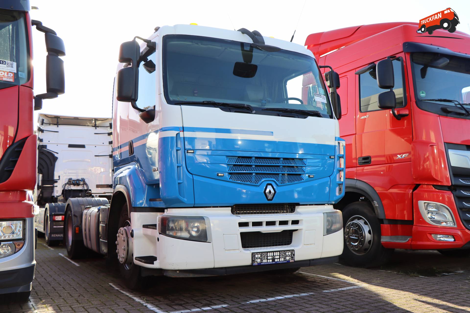 Foto Renault Premium 2nd gen #1492963 - TruckFan