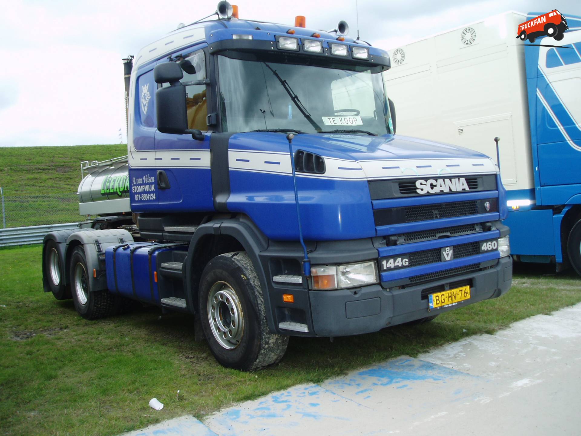 Foto Scania T144 (vrachtwagen) van A. van Velsen Transport B.V. - TruckFan