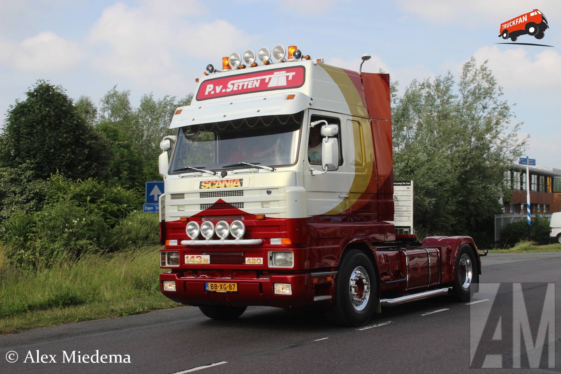 Foto Scania 143 Streamline van P. Van Setten Transport B.V. - TruckFan
