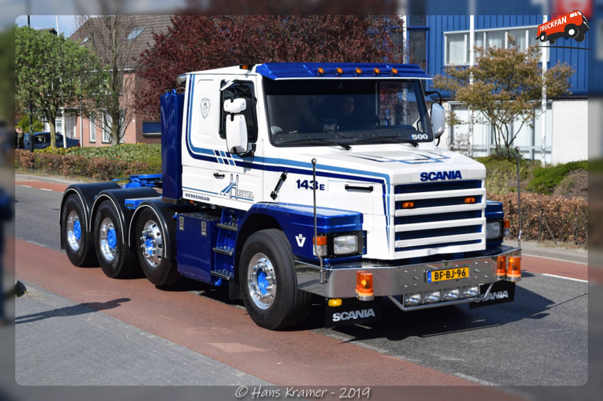 Foto Scania T143 van L.A. van den Heuvel v.o.f. - TruckFan