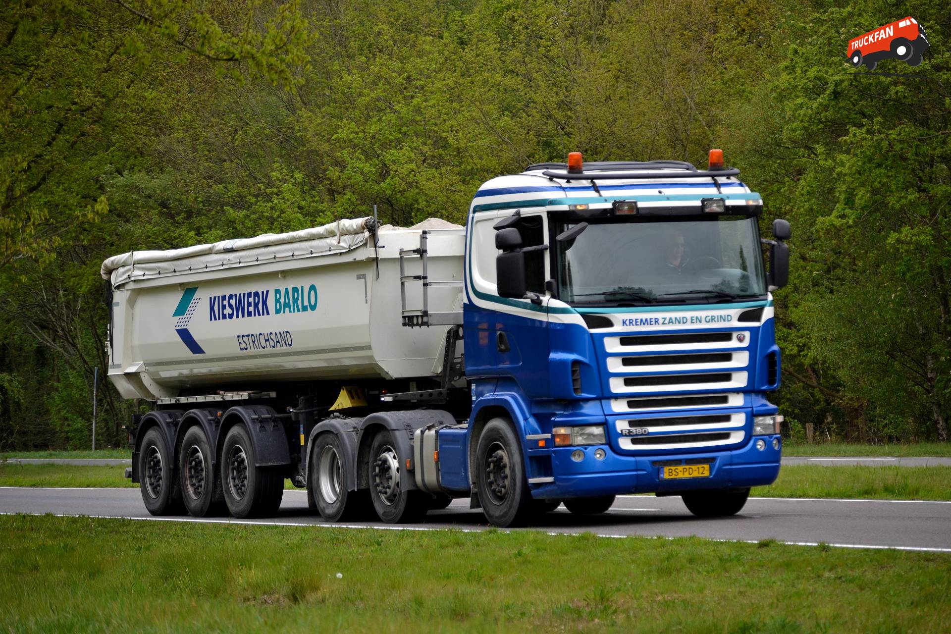 Foto Scania R380 van Kremer Zand en Grind - TruckFan