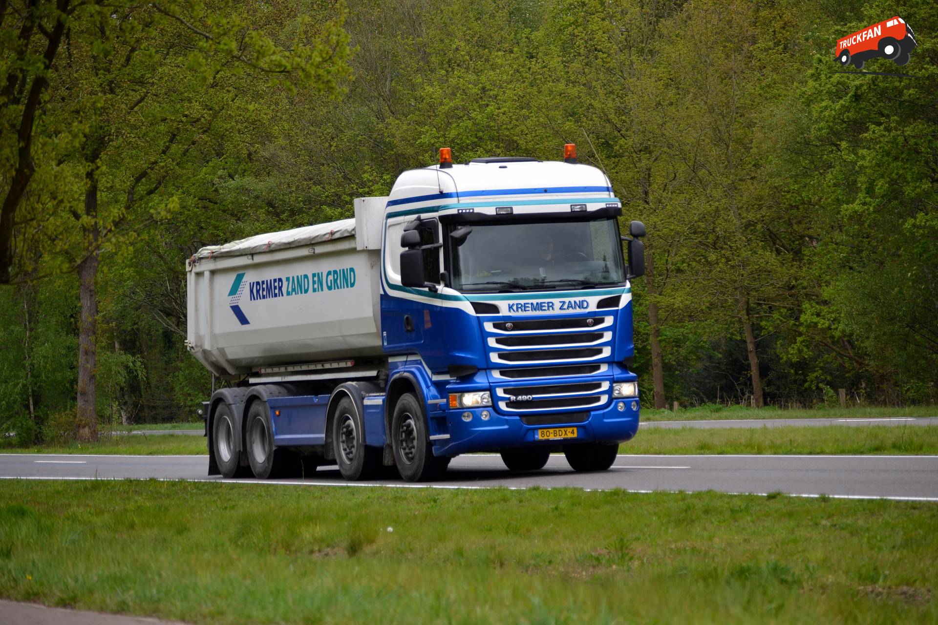 Foto Scania R490 van Kremer Zand en Grind - TruckFan