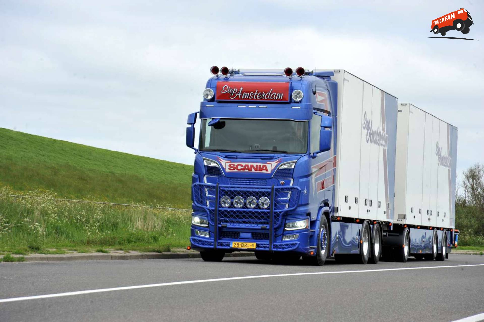 Foto Scania 650S van Fa.S.Amsterdam Int.Transport, Transportbedrijf S ...