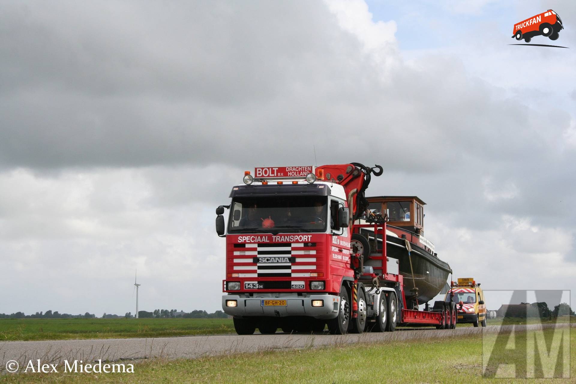 Foto Scania 143 Streamline van Bolt Jachttransport - TruckFan