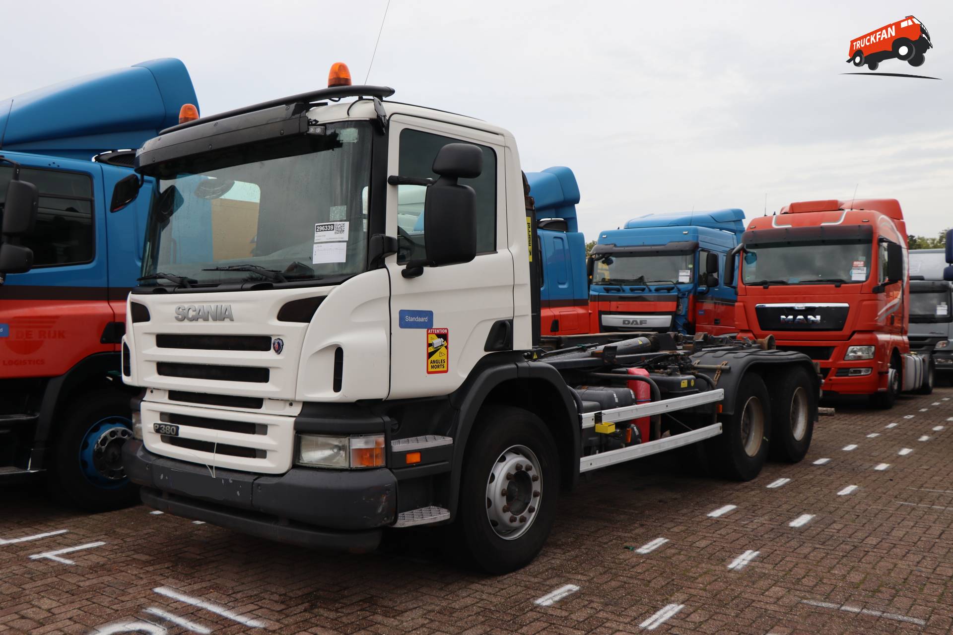 Foto Scania P380 #1493936 - TruckFan