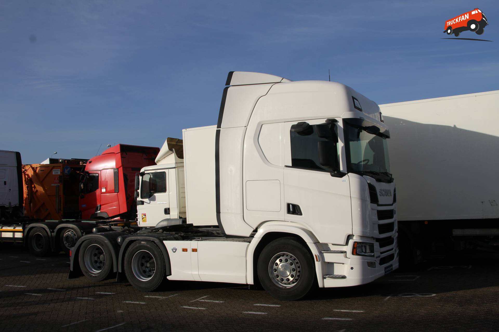 Foto Scania R650 #1498463 - TruckFan