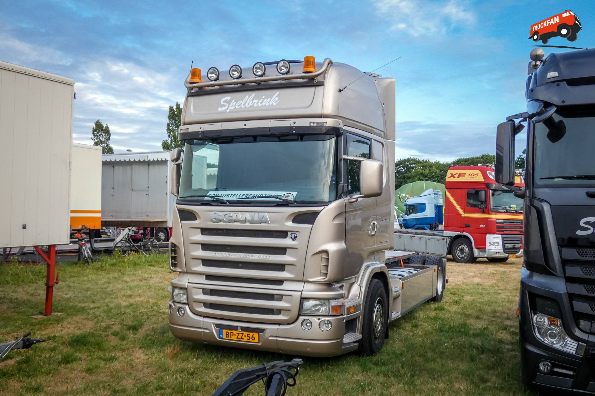 Foto Scania R380 van C.M. Spelbrink, kermis - TruckFan