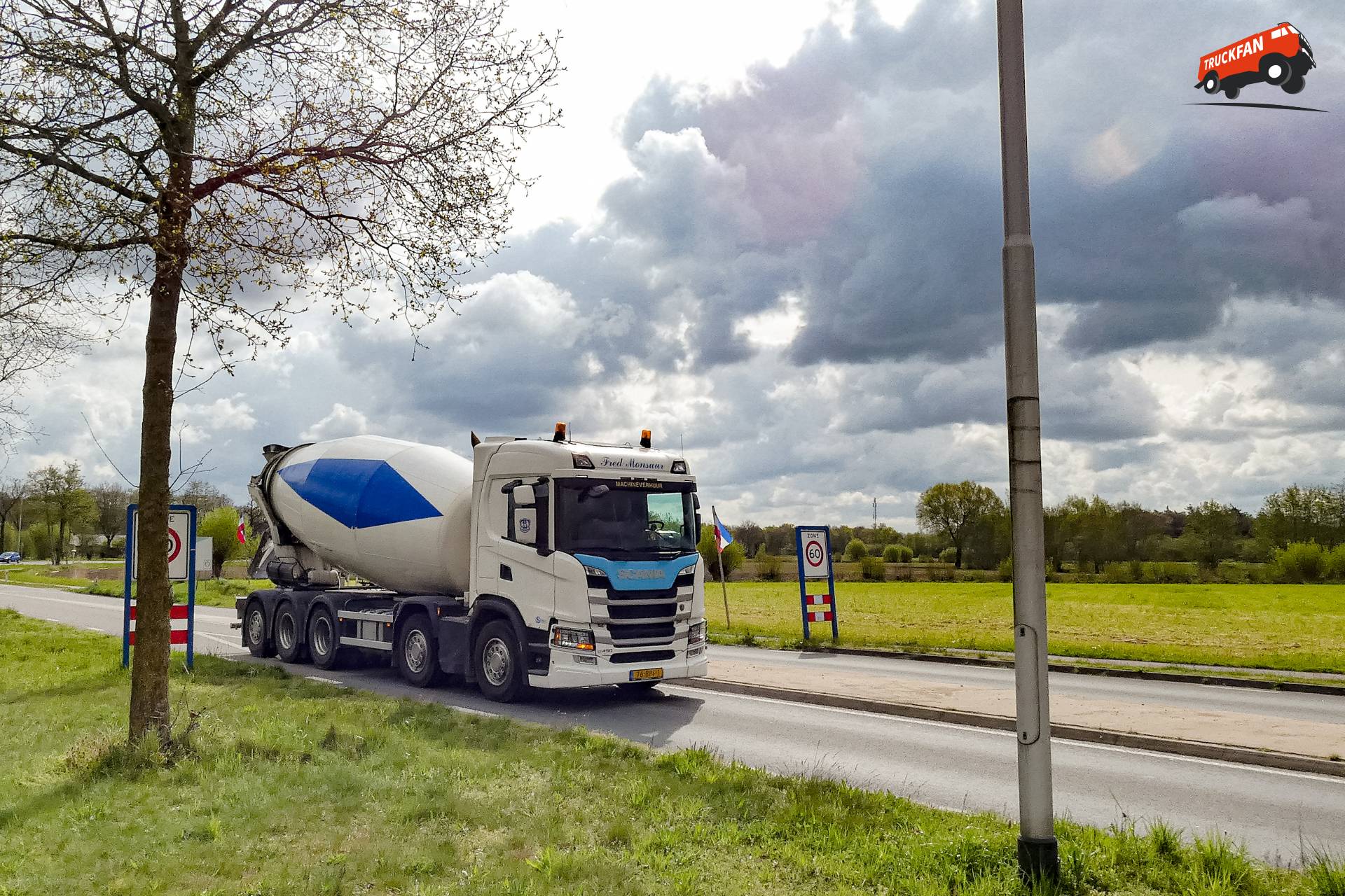 Foto Scania G450 van Monsuur Betonmixer- en Kiepverhuur B.V. - TruckFan