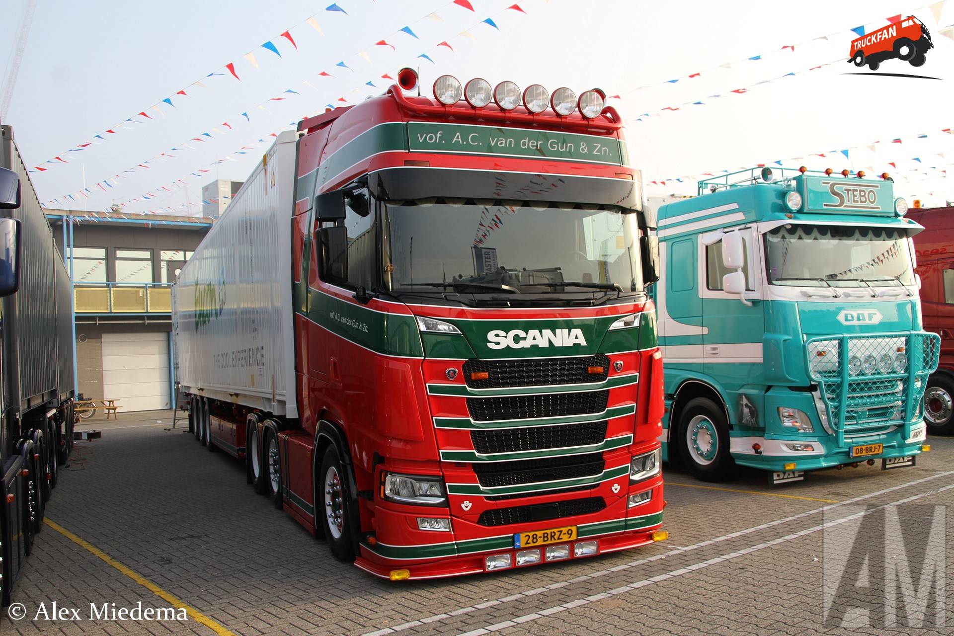 Foto Scania S590 van vof. A.C. van der Gun & Zn. - TruckFan