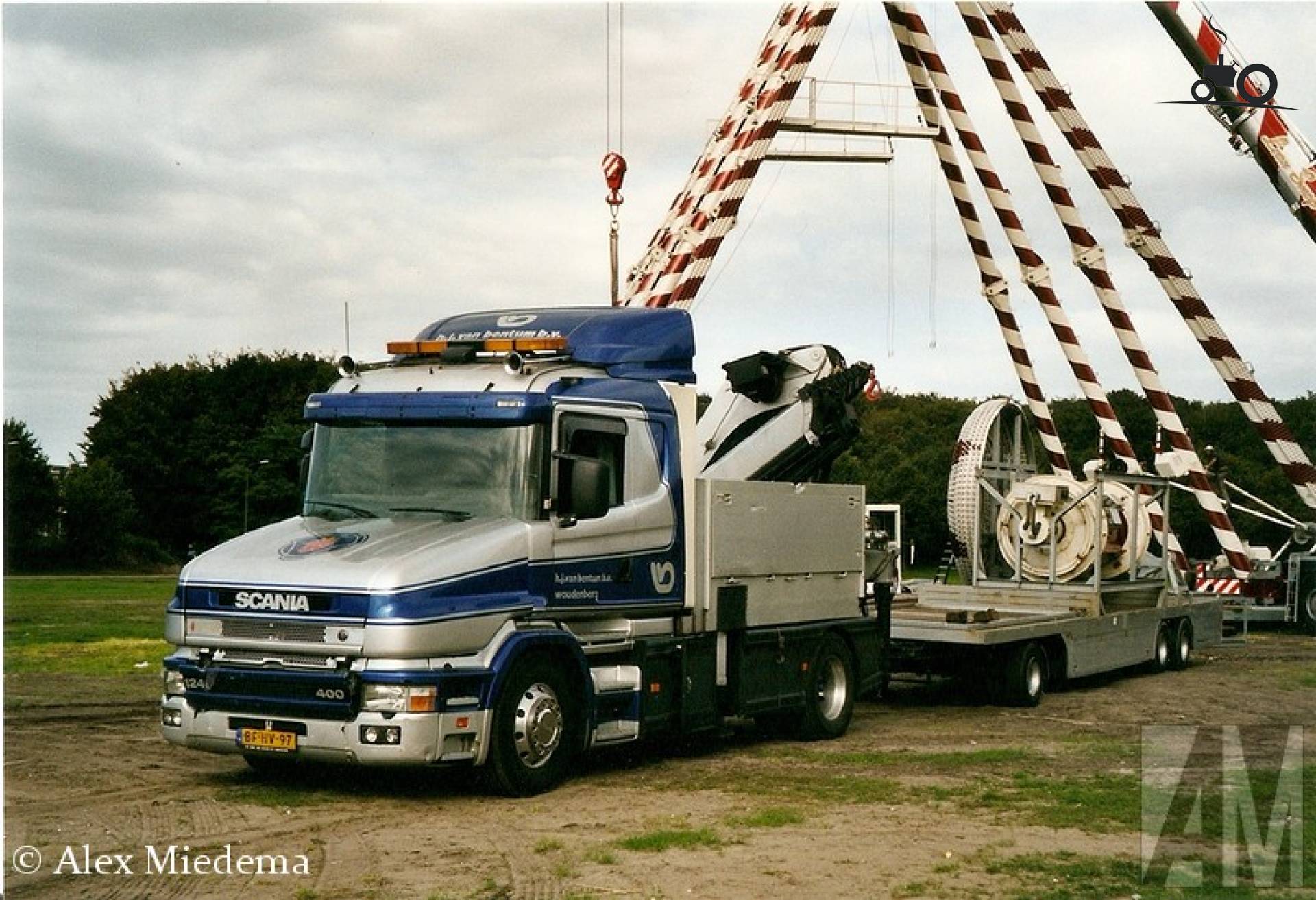 Foto Scania T124 van Internat. Transportbedr. H.J. van Bentum B.V ...