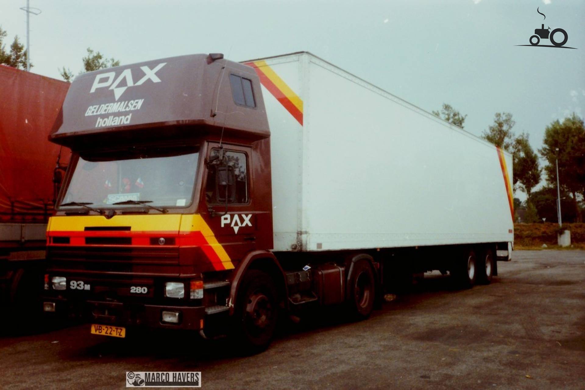 Foto Scania 93 van Pax Dedicated Transport B.V., PAX Bouw- en ...