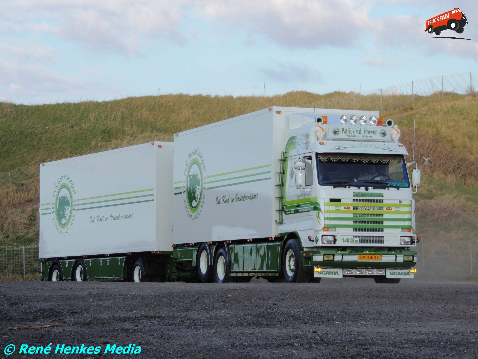 Foto Scania 143 Streamline van Exp. & Transp. Patrick van den Hoeven B ...