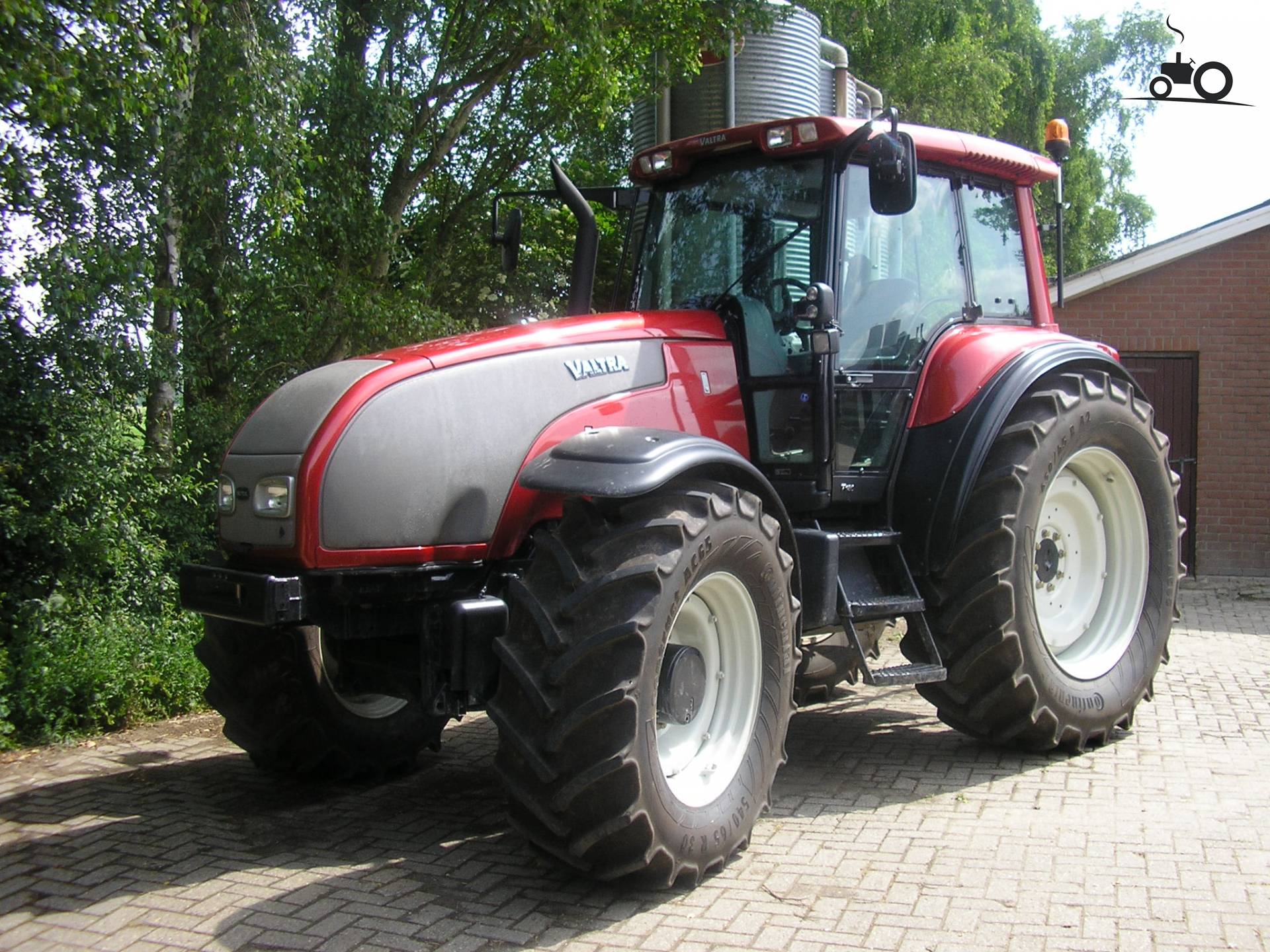 Foto Valtra T180 #32797 - TruckFan