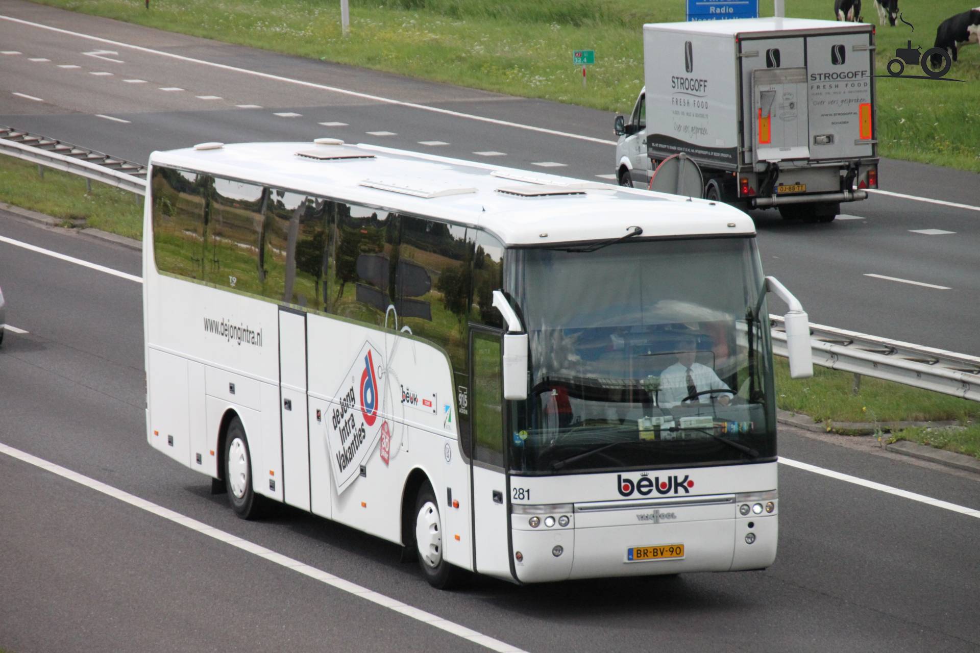 Foto Van Hool T915 Acron van Koninklijke Beuk Touringcars - TruckFan