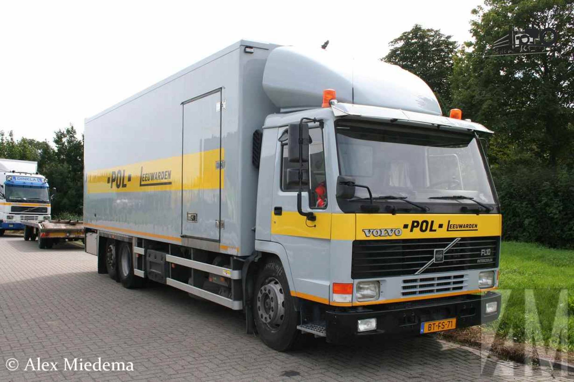 Foto Volvo FL10 van Pol Leeuwarden - TruckFan
