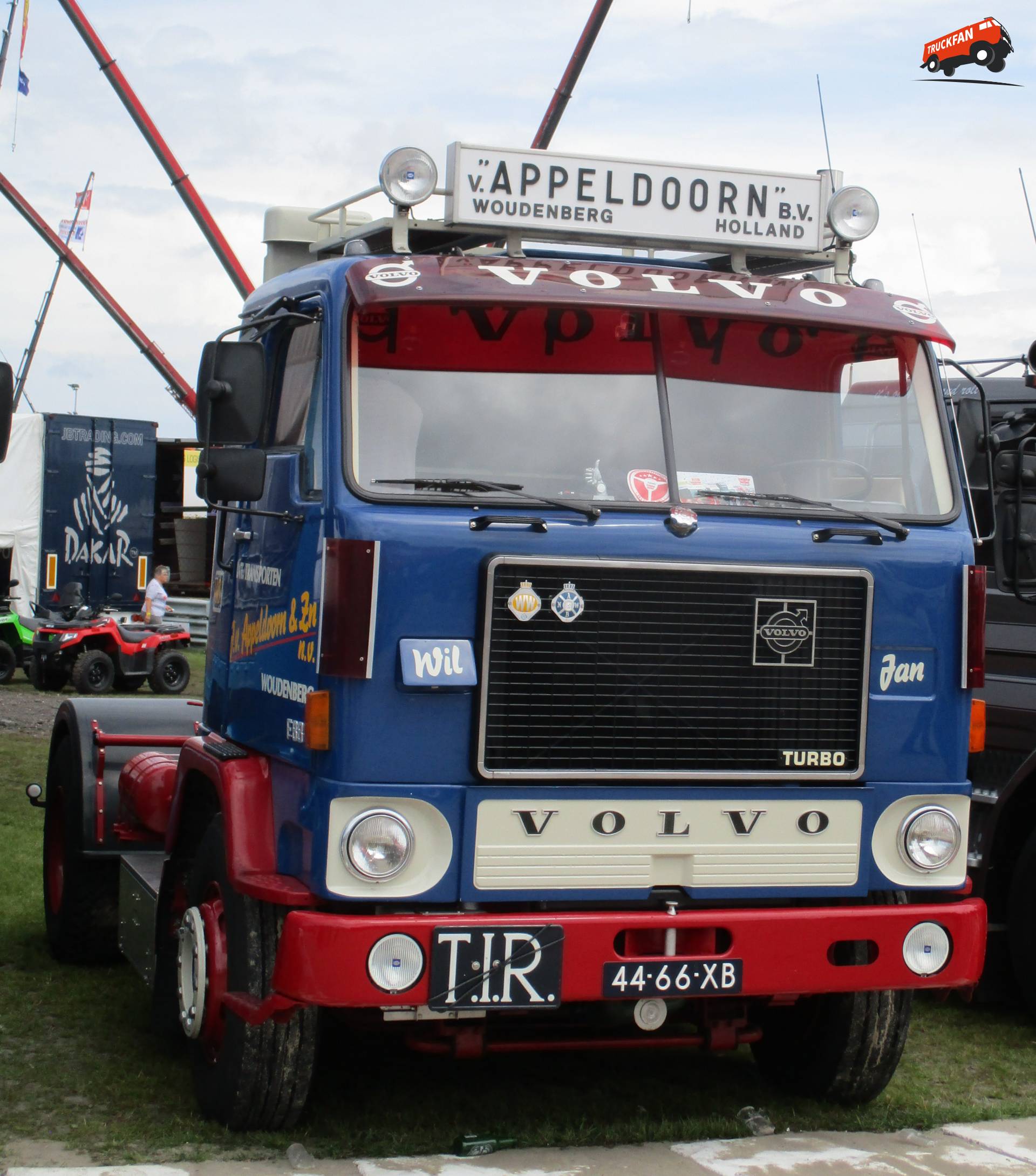 Foto Volvo F88 van Van Appeldoorn Transport & Logistics - TruckFan