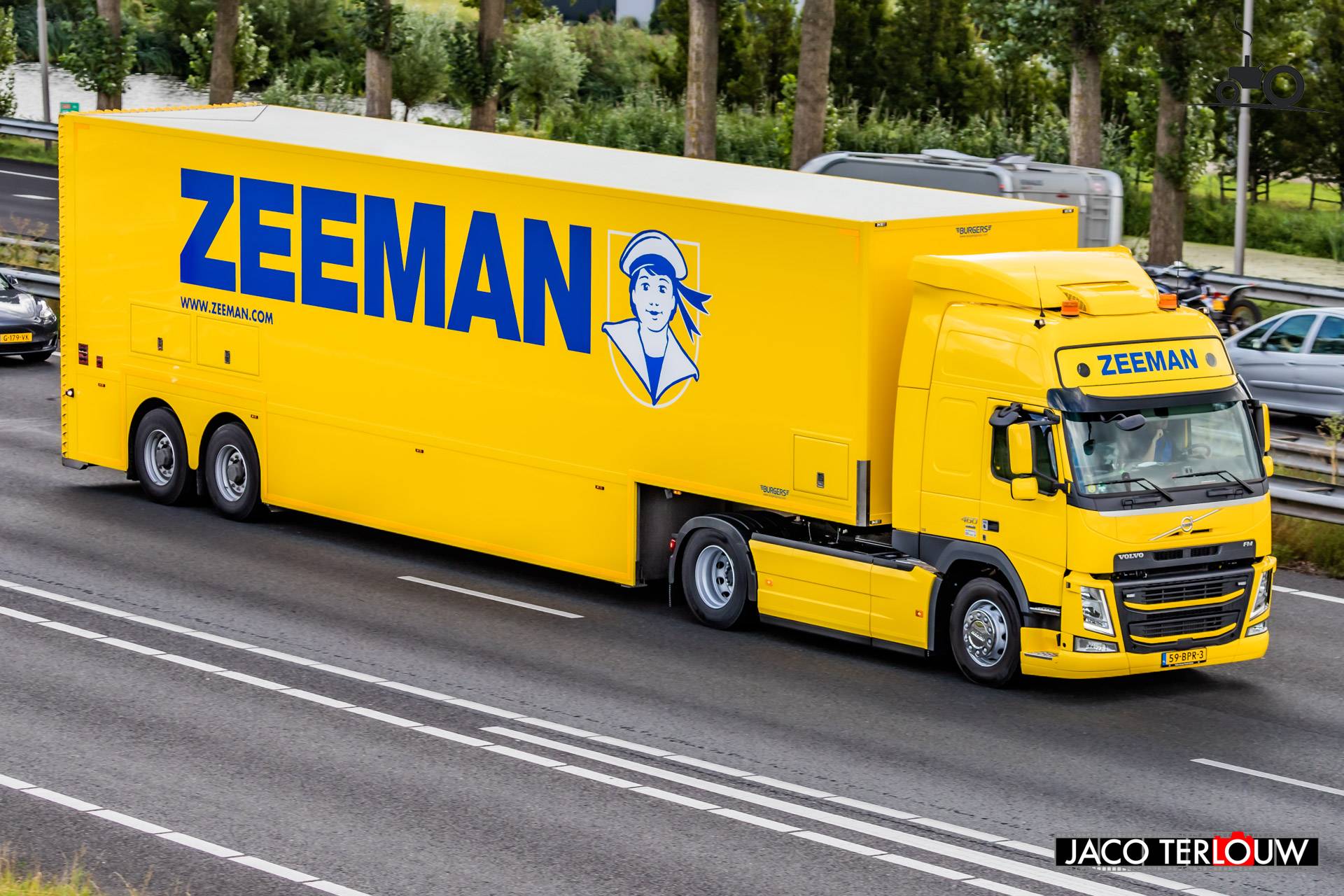 Foto Volvo FM 4th gen van Zeeman textielSupers - TruckFan