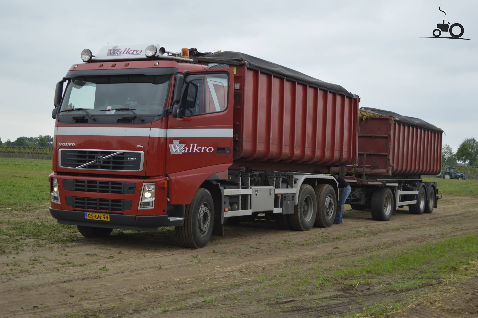 Foto Volvo FH12 2nd gen #1002750 - TruckFan