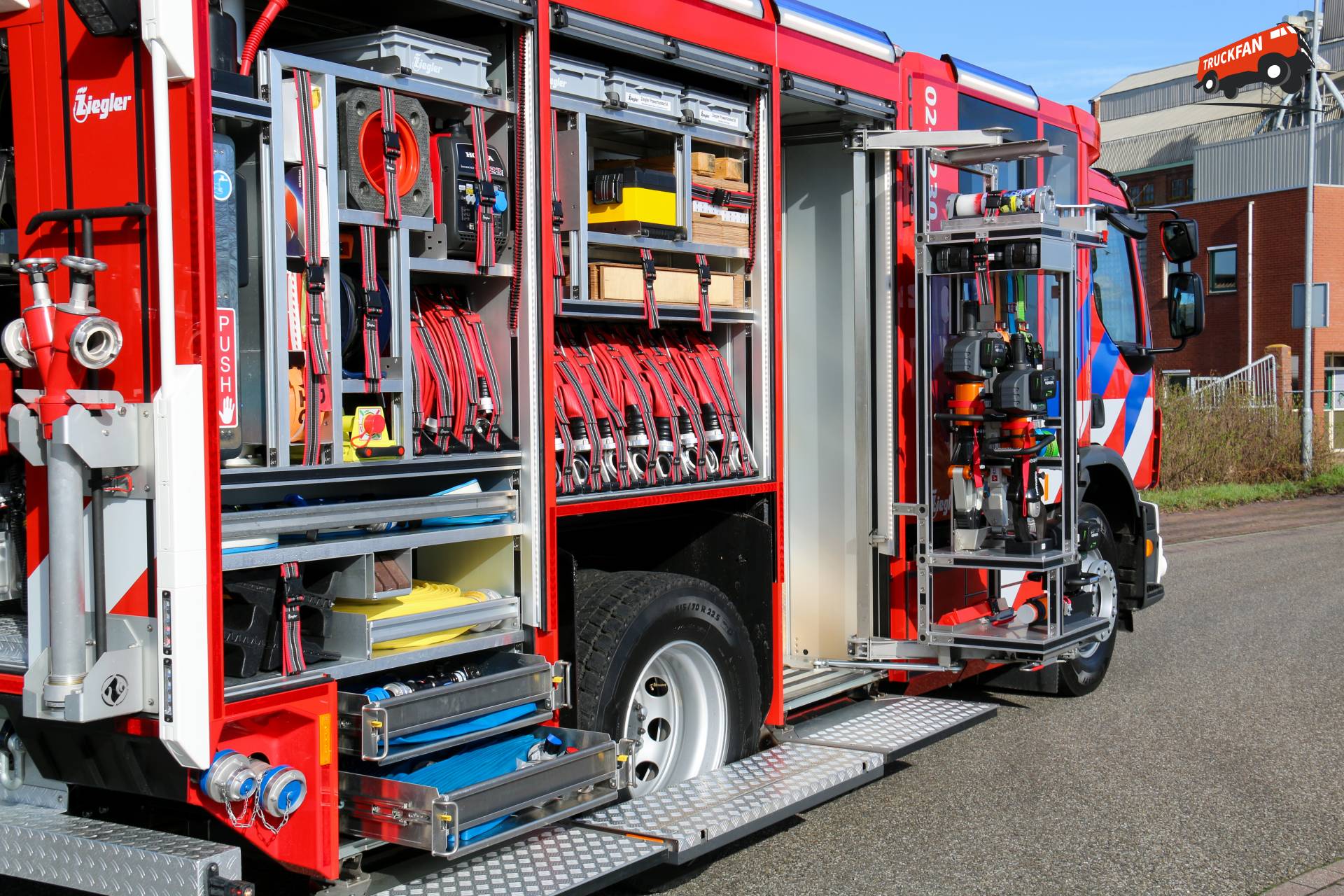 Foto Volvo FE 2nd gen van Brandweer - TruckFan