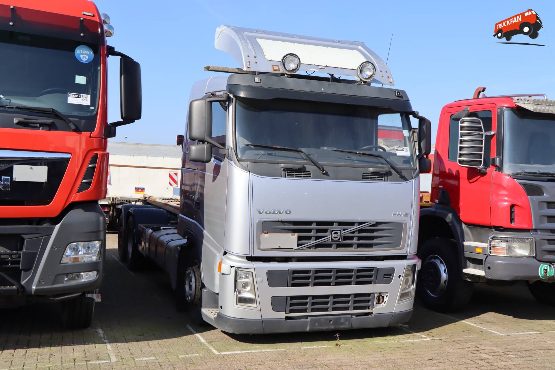 Foto Volvo FH12 2nd gen #1460649 - TruckFan