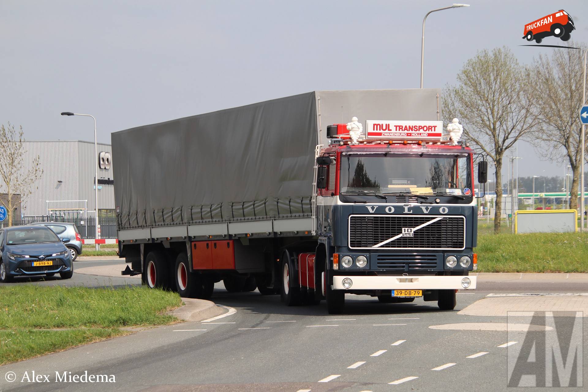 Foto Volvo F10 van Mul Europa Transport - TruckFan