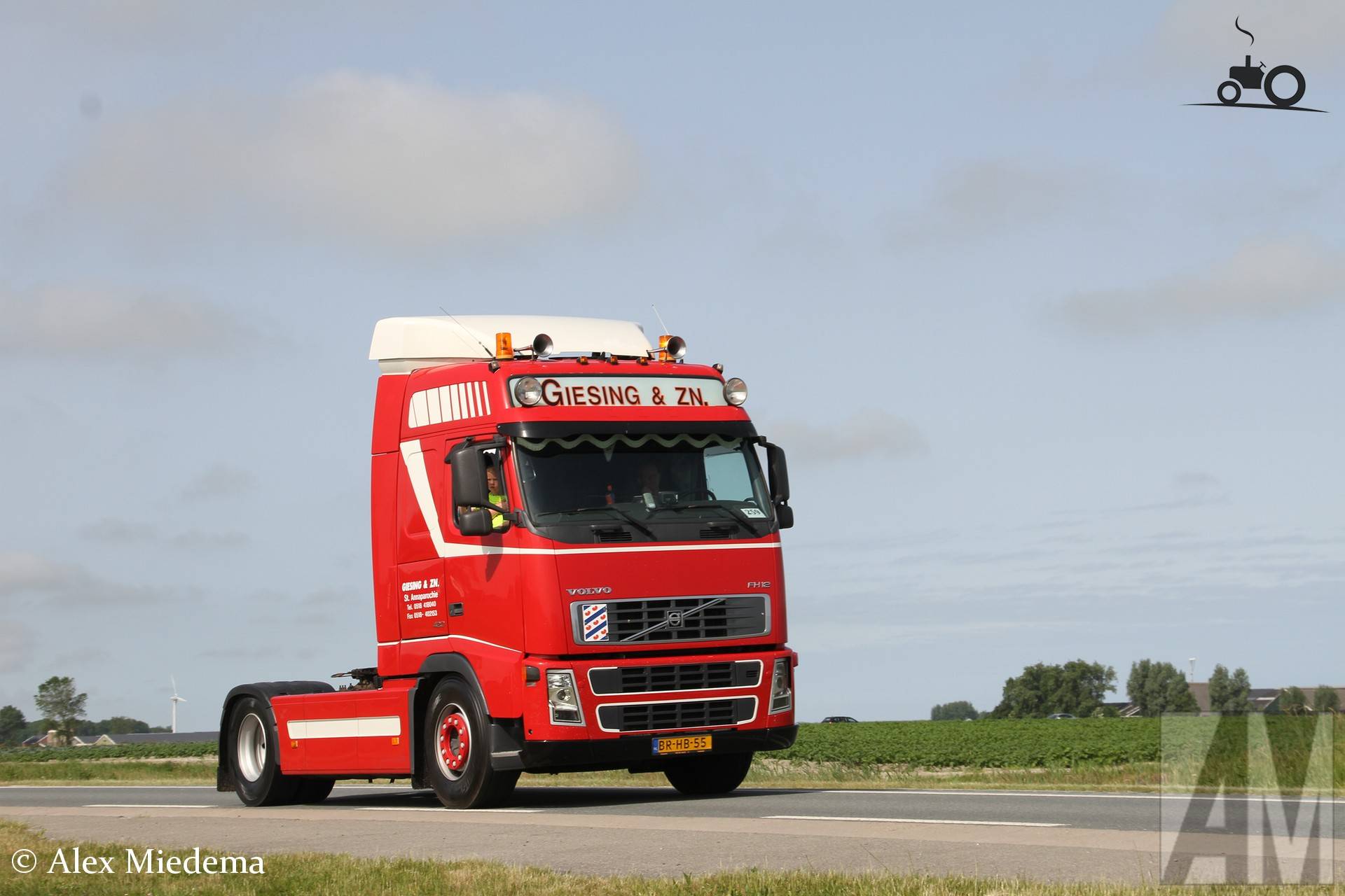 Foto Volvo FH12 2nd gen van Giesing & Zn Transport St. Annaparochie B.V ...
