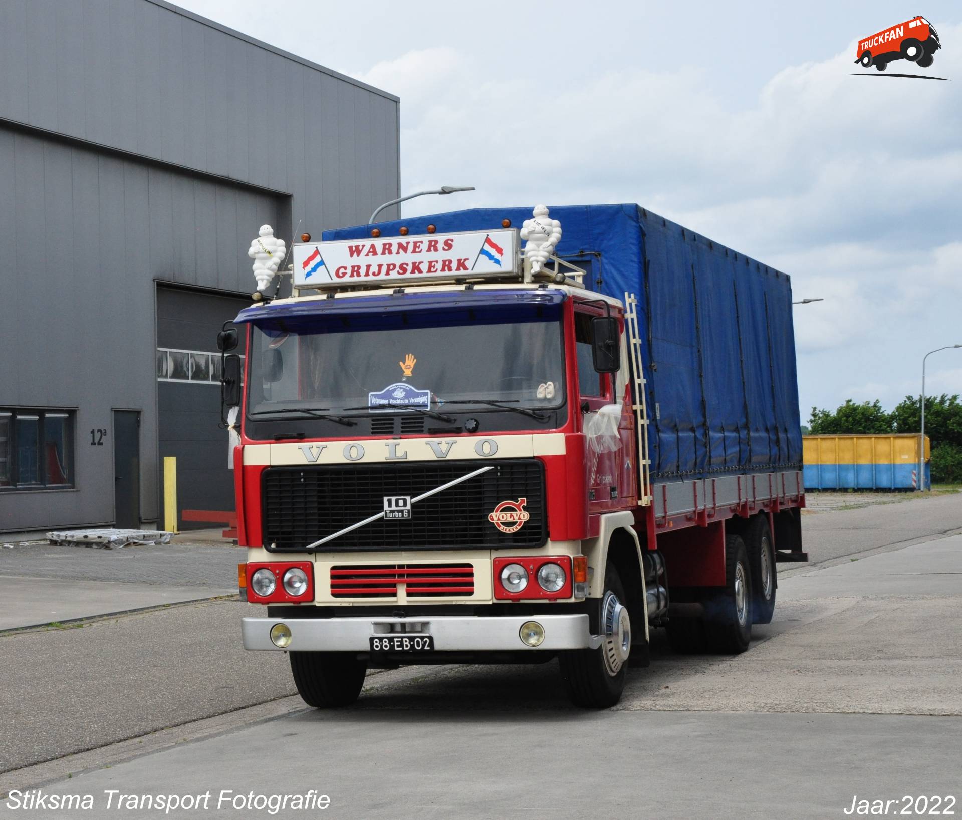 Foto Volvo F10 van Transportbedrijf Warners - TruckFan