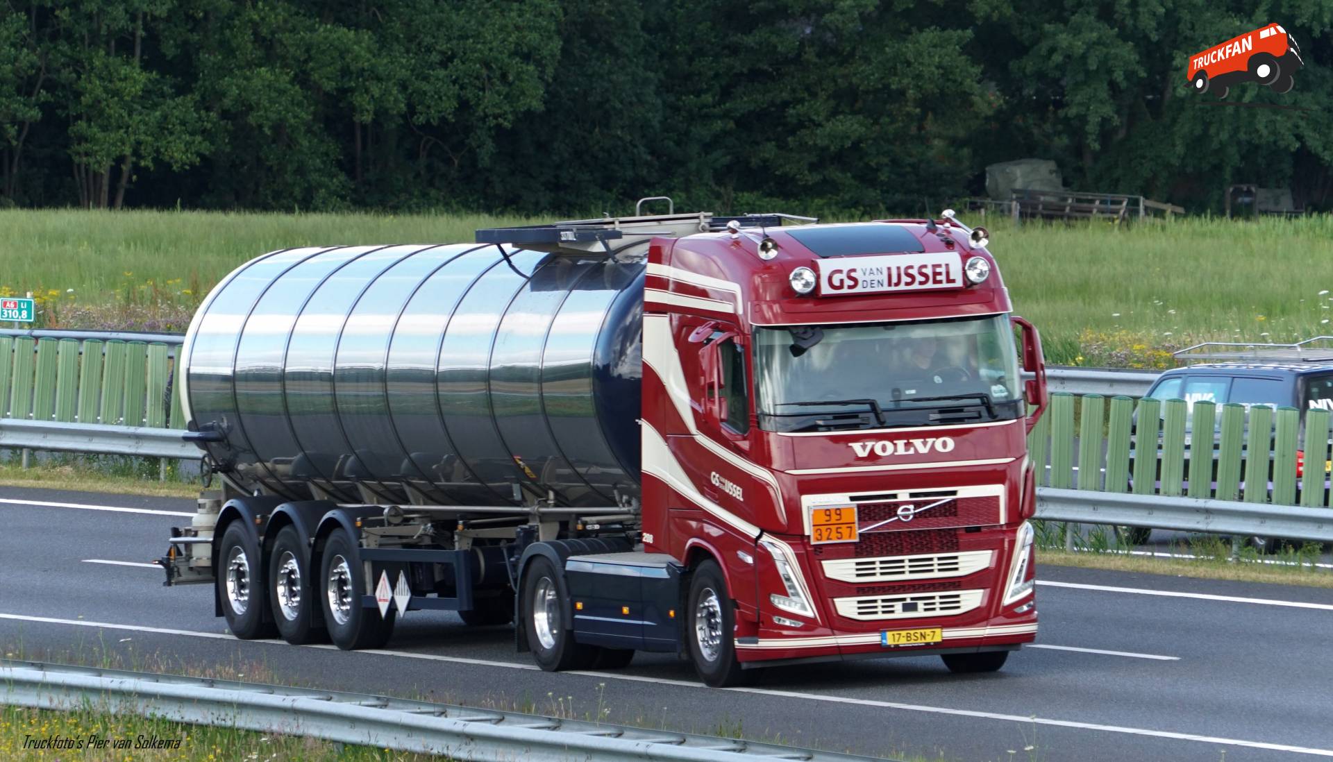 Foto Volvo FH 5th gen van Transportbedrijf G.S. van den IJssel B.V ...