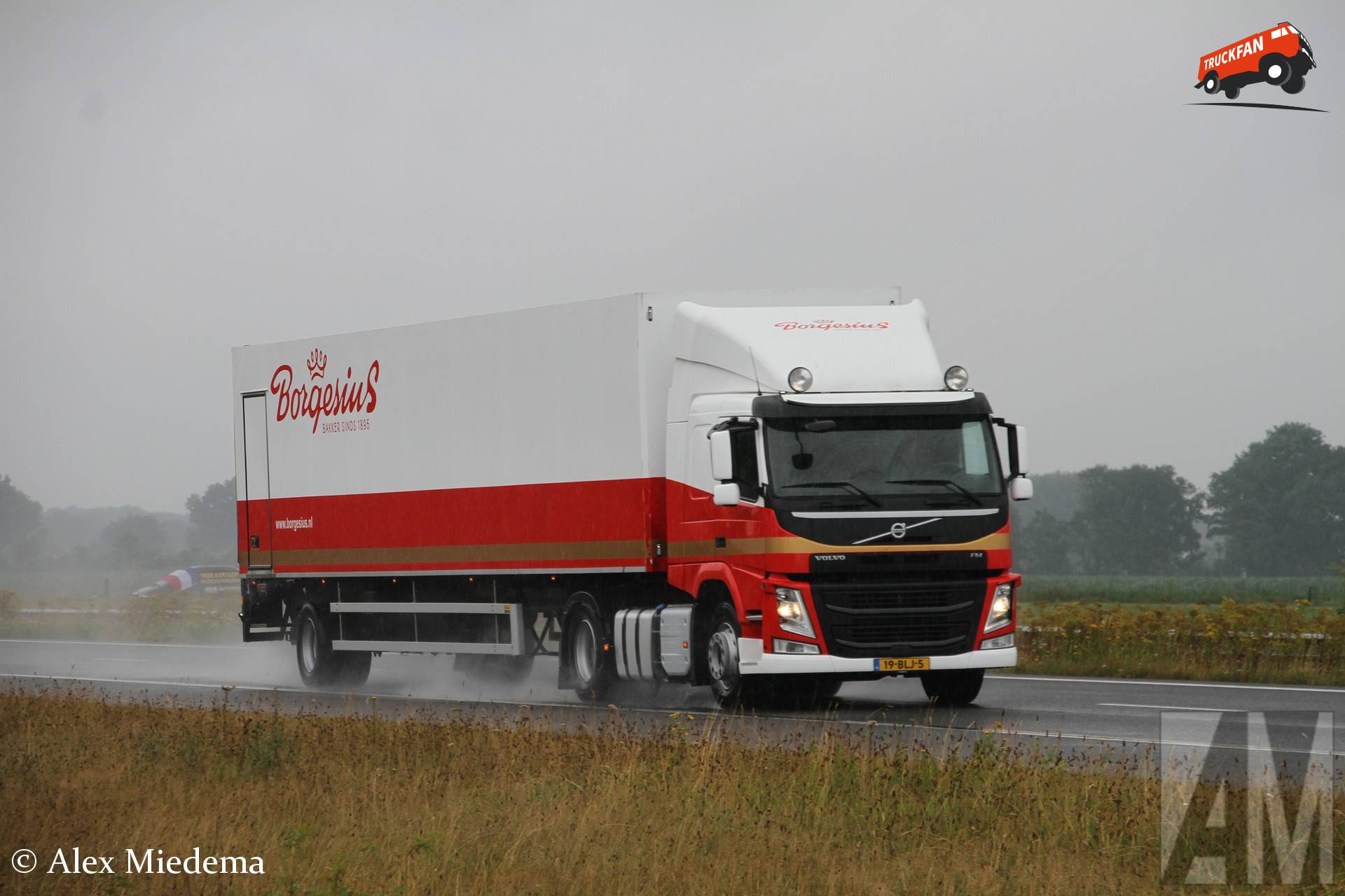 Foto Volvo FM 4th gen van Borgesius Convenience - TruckFan
