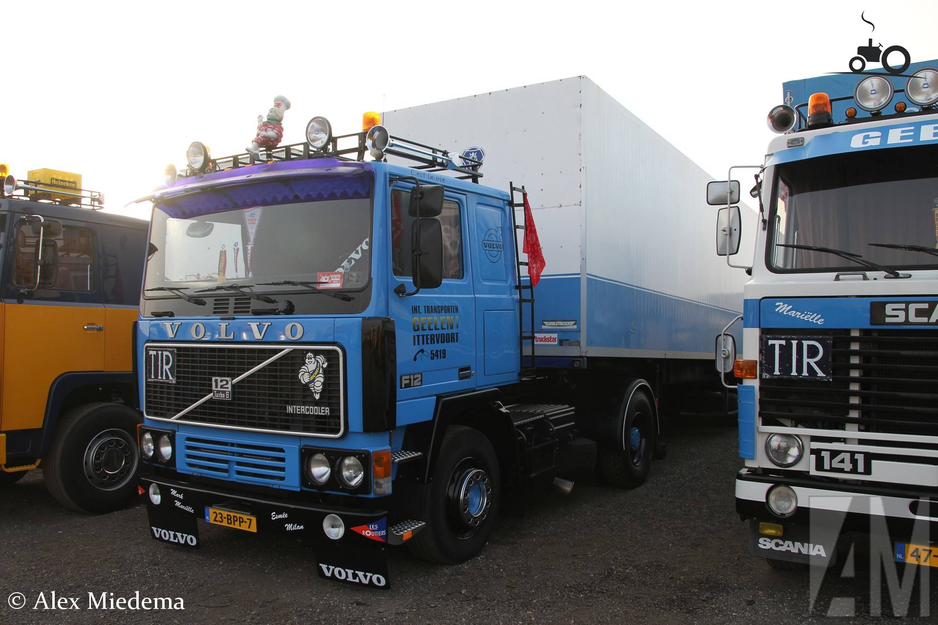 Foto Volvo F12 van Internationale Transporten Geelen - TruckFan