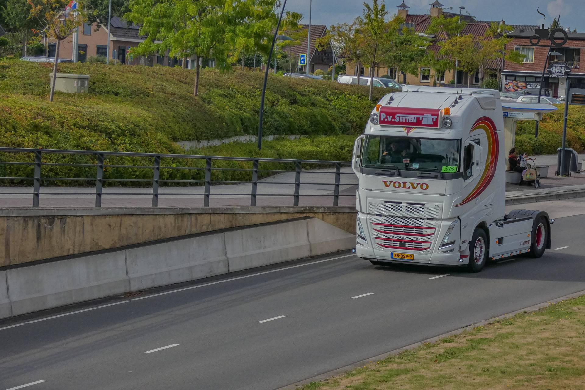 Foto Volvo FH 5th gen van P. Van Setten Transport B.V. - TruckFan
