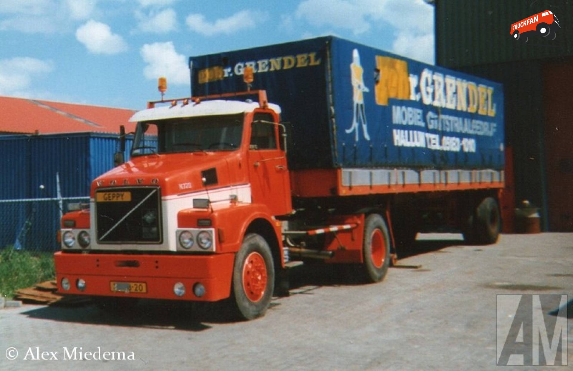 Foto Volvo N7 van VOF Grendel Schoonmaak