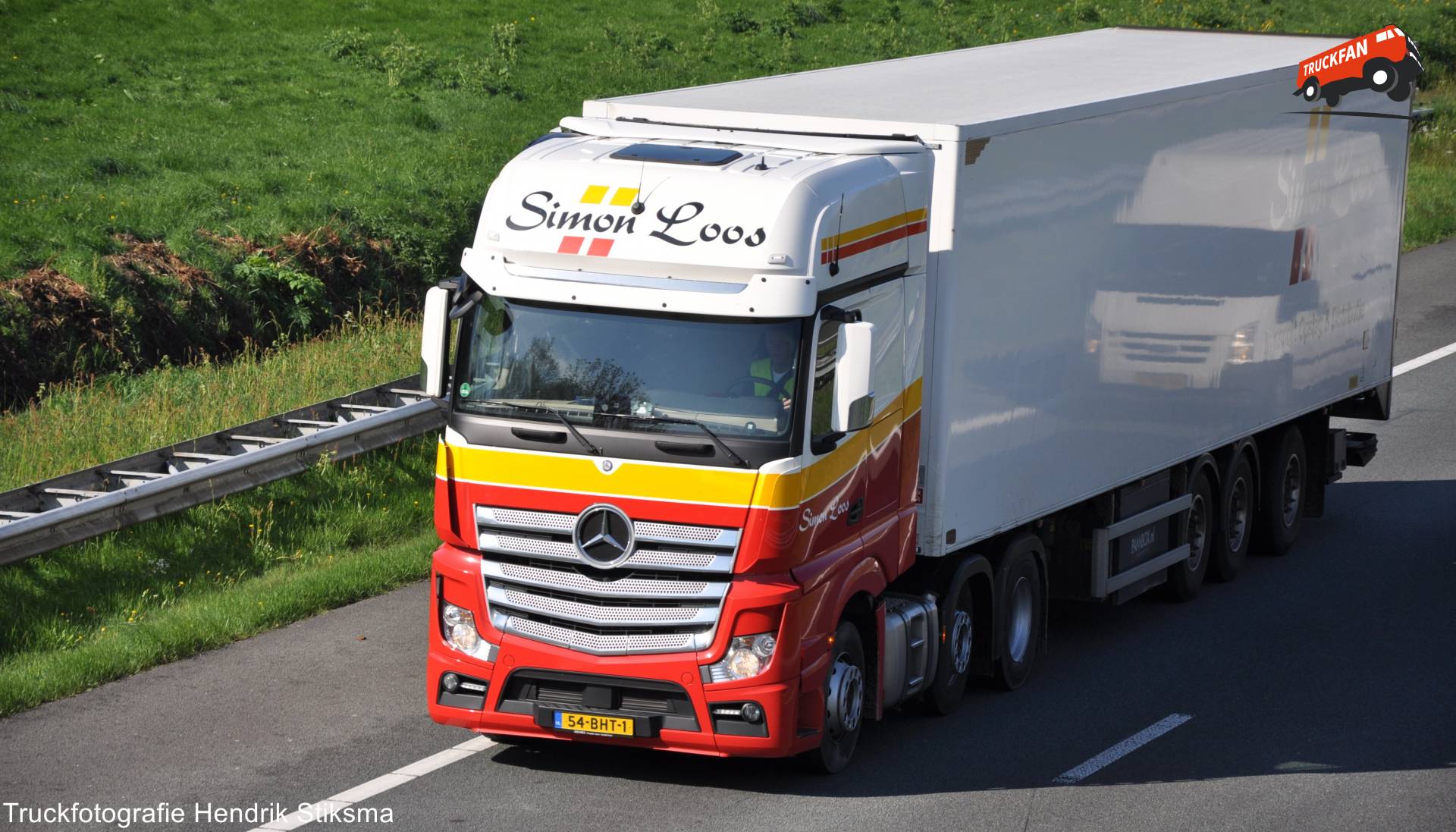 Foto vrachtwagen Mercedes van Simon Loos bv - TruckFan