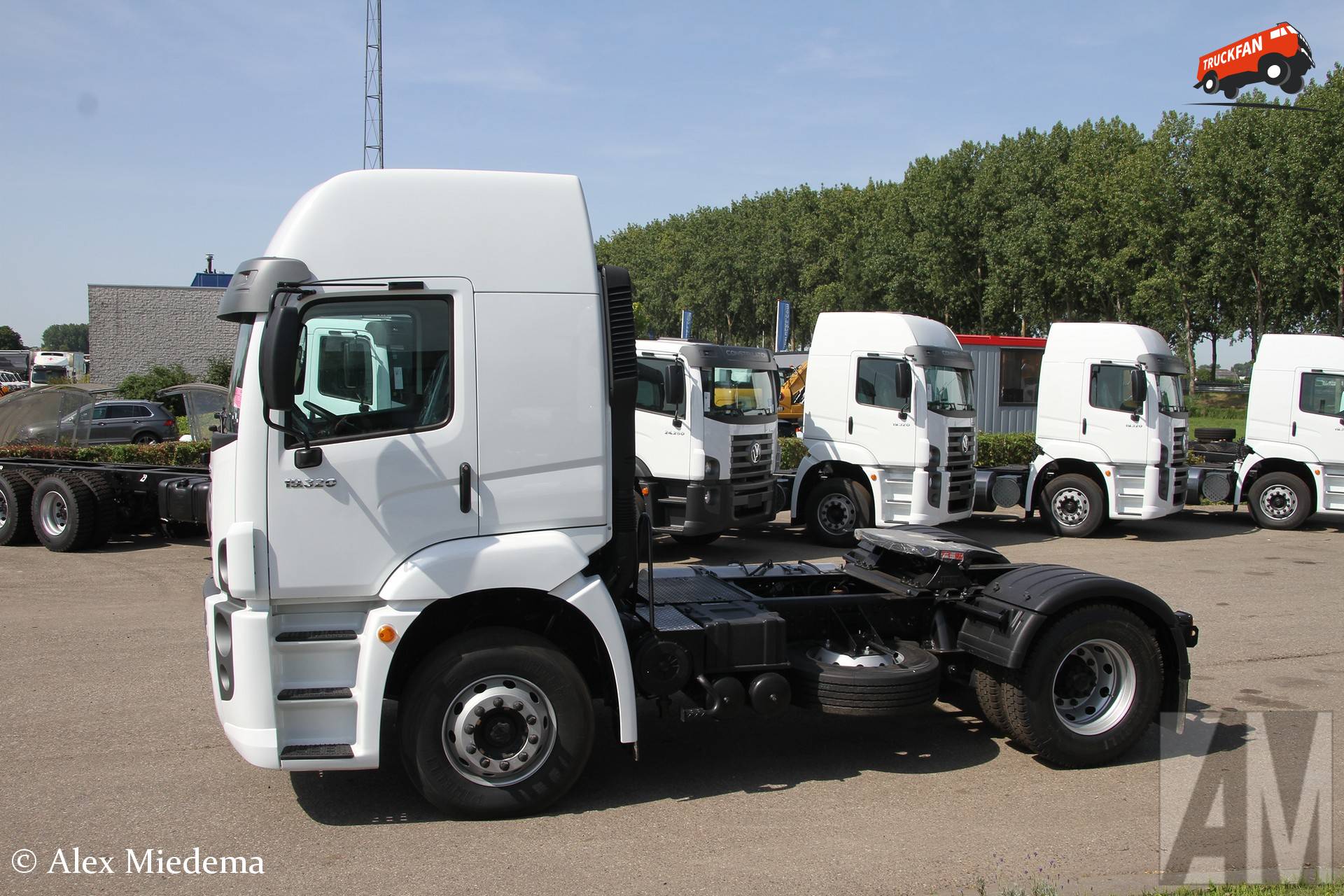 Foto VW Constellation van Van Vliet Trucks - TruckFan