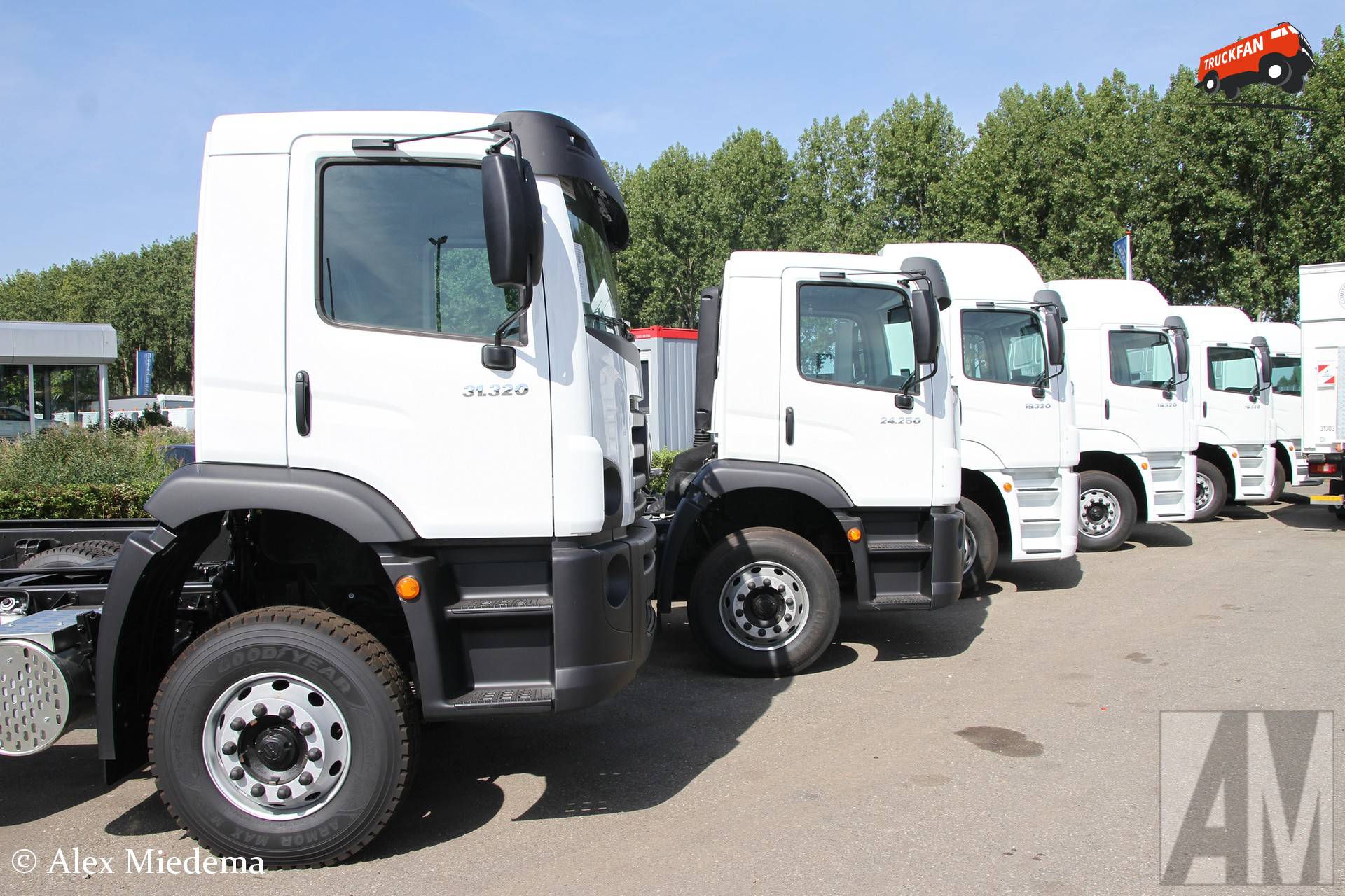 Foto VW Constellation van Van Vliet Trucks - TruckFan