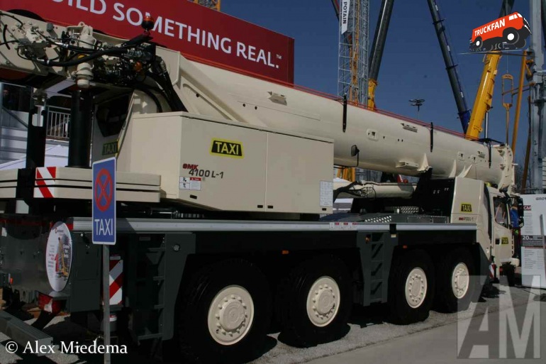 Foto Grove GMK4100L-1 #1098106 - TruckFan