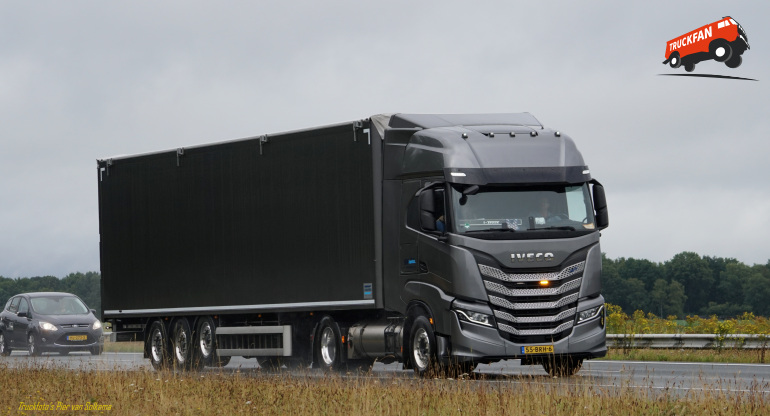 Foto Iveco S-Way #1484437 - TruckFan
