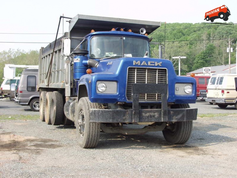Foto Mack DM #1035935 - TruckFan