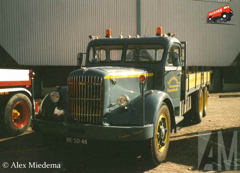 Foto Mack NR van Intrahaan Transport B.V. - TruckFan