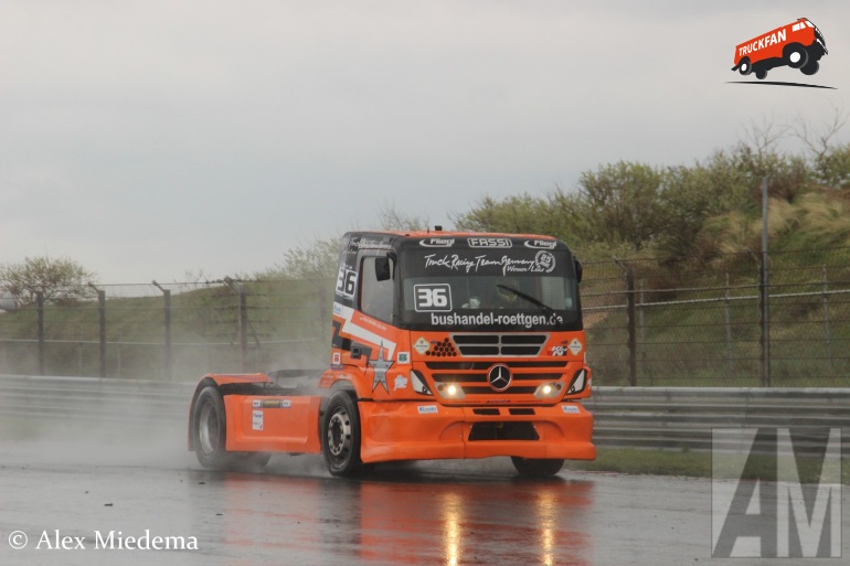 Foto Mercedes-Benz Axor MP2 van Lenz Abschleppservice GmbH - TruckFan