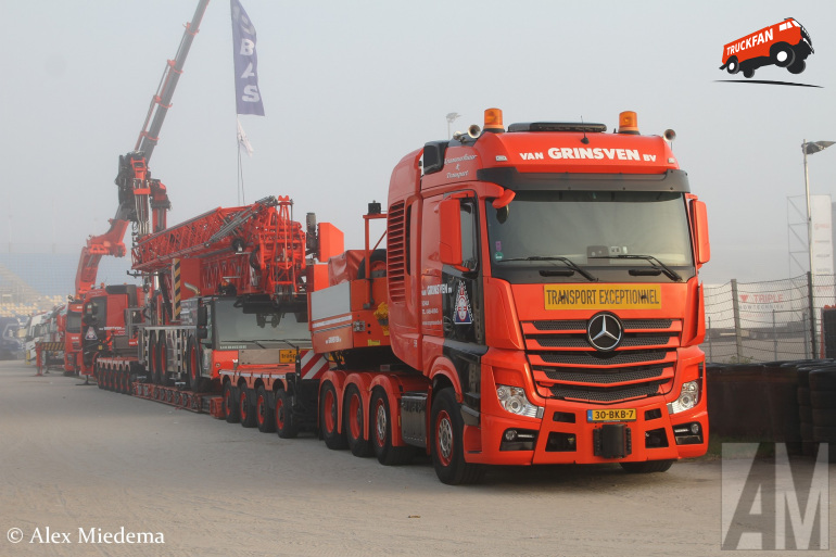 Foto Mercedes-Benz Actros MP4 van Van Grinsven BV - TruckFan