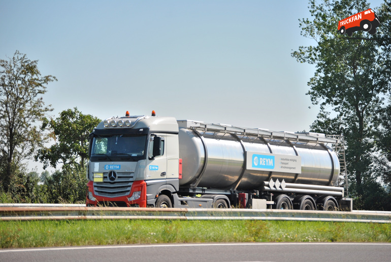 Foto Mercedes-Benz Actros MP4 van Reym BV - TruckFan