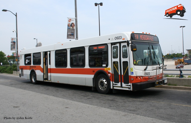 Foto New Flyer D40LFR #1024486 - TruckFan