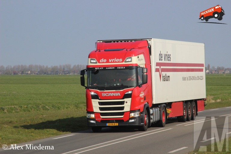 Foto Scania R370 van De Vries en Zn. Hallum - TruckFan